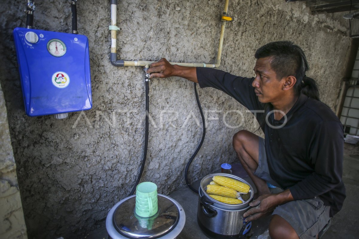 Pemanfaatan limbah kotoran ternak menjadi energi biogas | ANTARA Foto Pemanfaatan limbah kotoran ternak menjadi energi biogas | ANTARA Foto