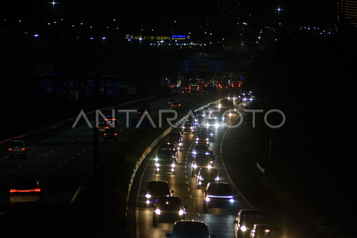 Arus balik jalur Cileunyi Kabupaten Bandung | ANTARA Foto