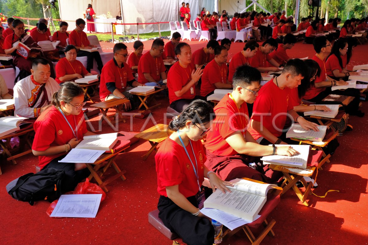 Doa perdamaian Nyingma Monlam 2024 | ANTARA Foto Doa perdamaian Nyingma Monlam 2024 | ANTARA Foto