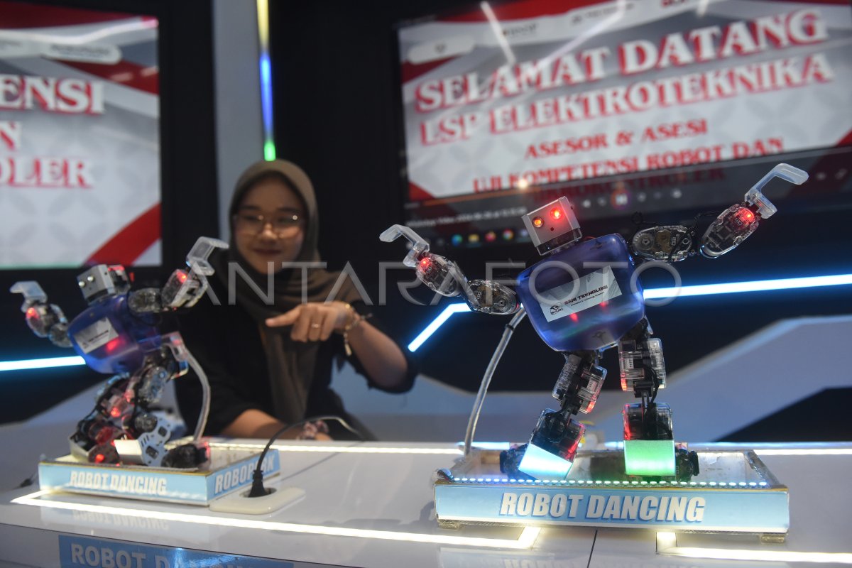 Wahana edukasi robotika Robopark Indonesia | ANTARA Foto