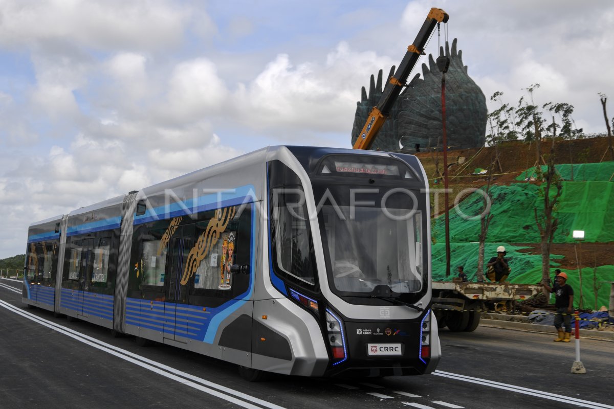 Uji coba kereta otonom di IKN | ANTARA Foto Uji coba kereta otonom di IKN | ANTARA Foto