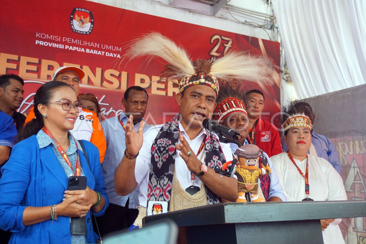 Pendaftaran bakal calon Gubernur Papua Barat Daya | ANTARA Foto Pendaftaran bakal calon Gubernur Papua Barat Daya | ANTARA Foto