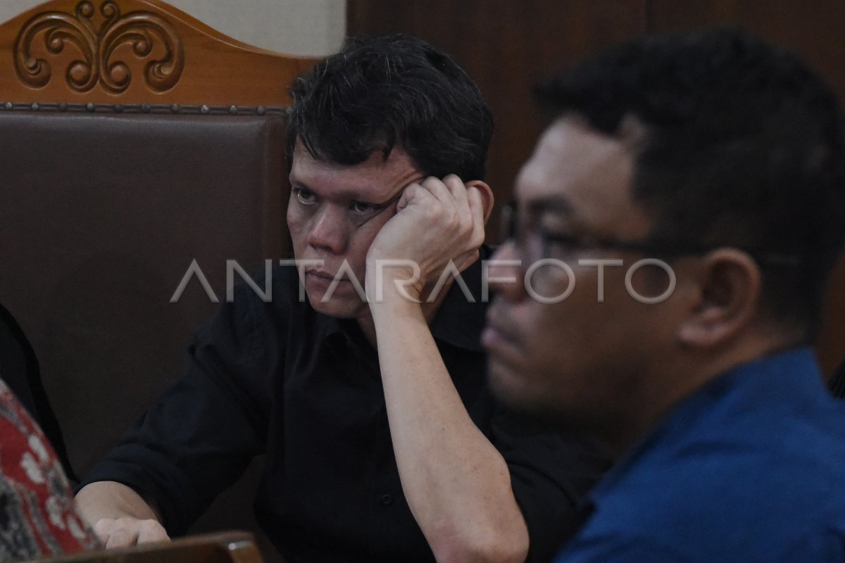 Sidang lanjutan kasus korupsi pembangunan jalur kereta api | ANTARA Foto Sidang lanjutan kasus korupsi pembangunan jalur kereta api | ANTARA Foto
