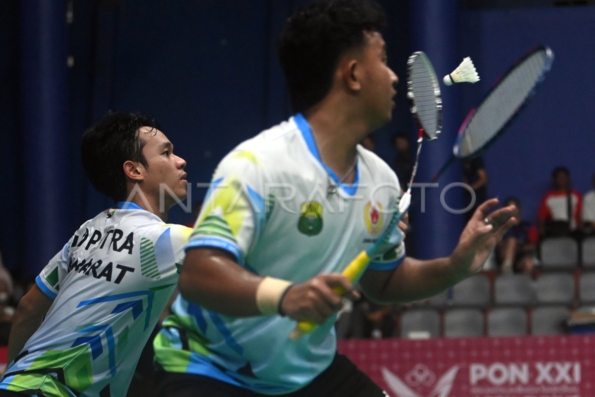 PON XXI Aceh-Sumut: Semifinal bulu tangkis beregu putra | ANTARA Foto