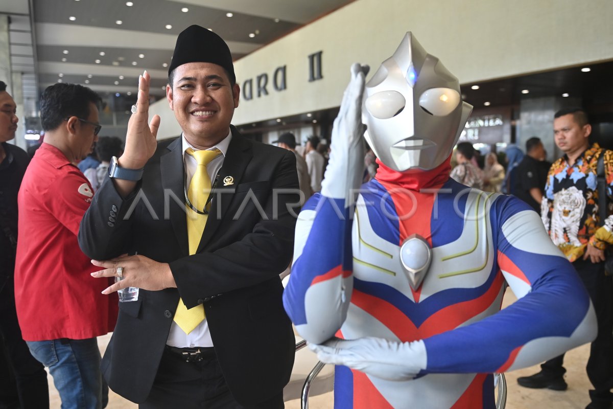 Pelantikan anggota MPR DPR dan DPD masa bakti 2024-2029 | ANTARA Foto Pelantikan anggota MPR DPR dan DPD masa bakti 2024-2029 | ANTARA Foto