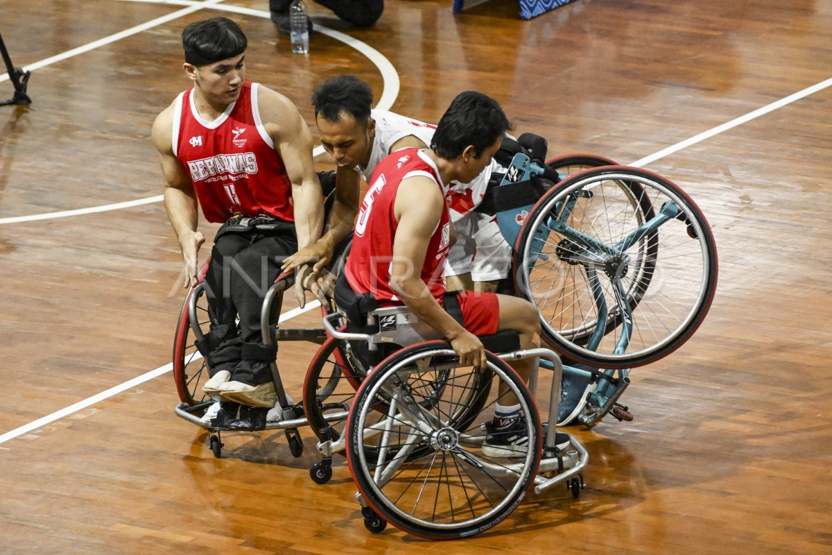Peparnas 2024: Pertandingan eksibisi basket kursi roda | ANTARA Foto