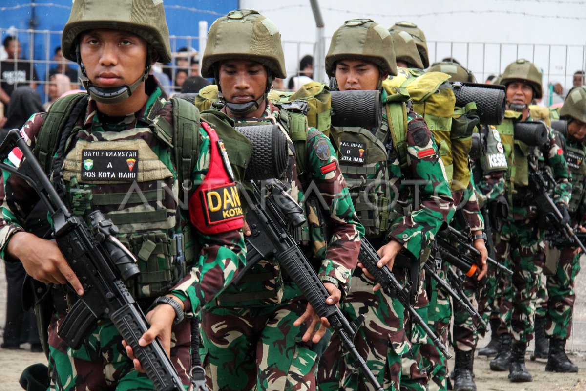 Pemberangkatan Satgas Pamtas RI-Papua Nugini | ANTARA Foto