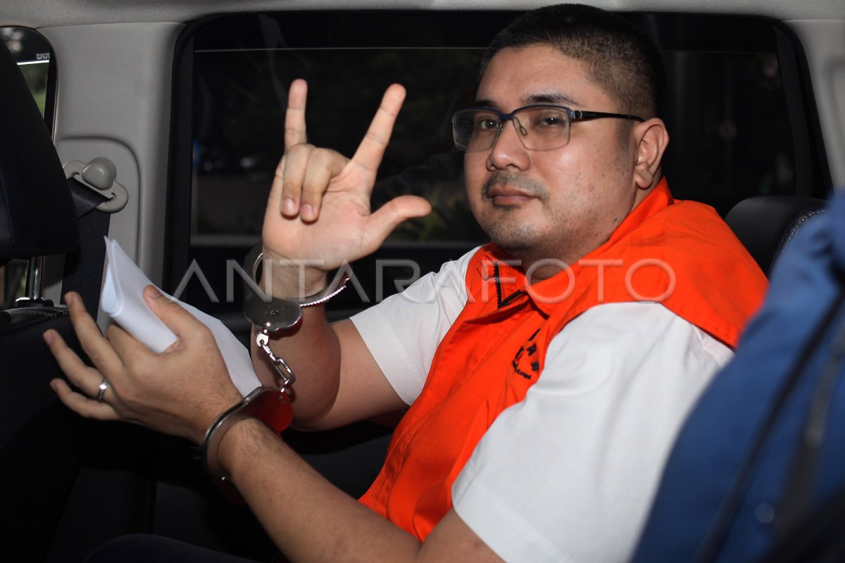 Pemeriksaan Tersangka Kasus APD Kemenkes | ANTARA Foto