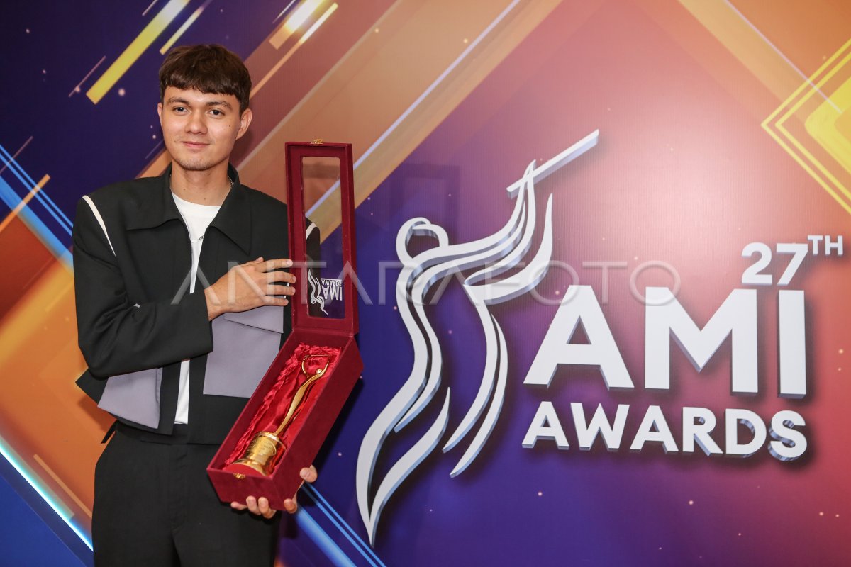 Nyoman Paul raih AMI Award 2024 | ANTARA Foto