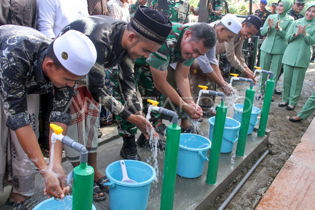 KSAD resmikan pembangunan Sumur Bor TNI Manunggal Air | ANTARA Foto