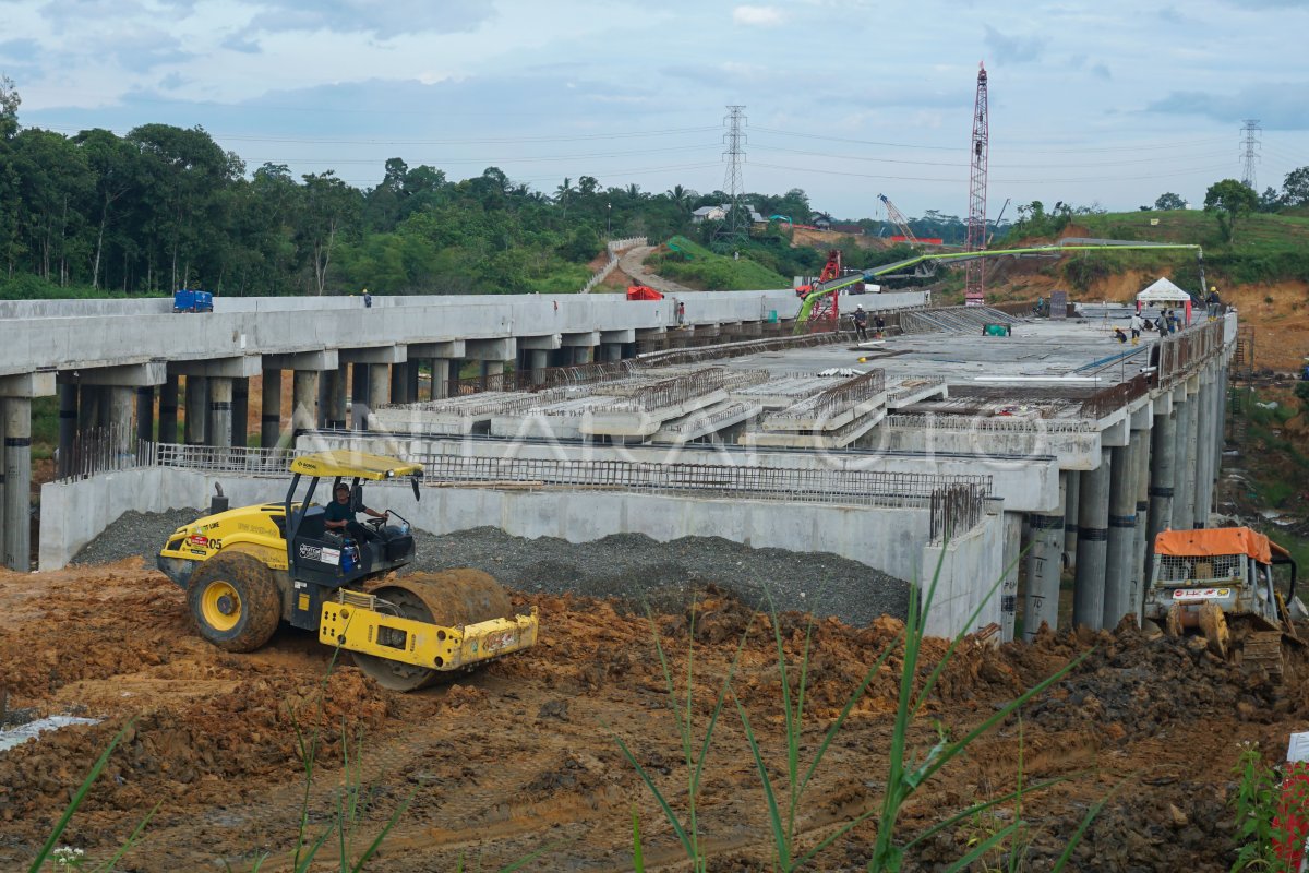 Progres pembangunan jalan tol IKN | ANTARA Foto