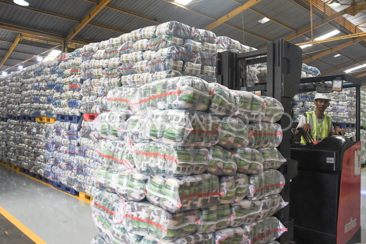 Stok beras di Jakarta aman jelang Ramadhan | ANTARA Foto