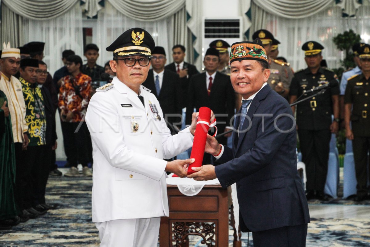 Pelantikan Penjabat Bupati Barito Utara | ANTARA Foto