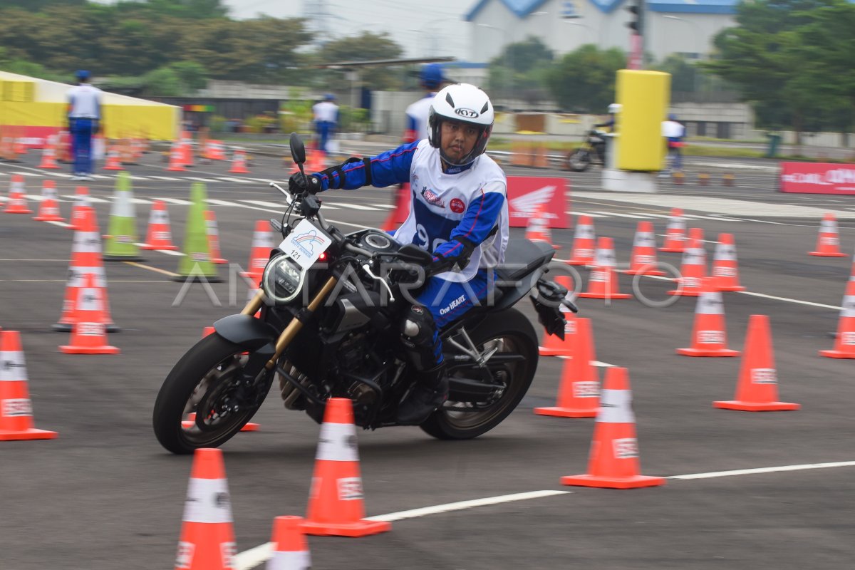 Astra gelar kompetisi keselamatan berkendara | ANTARA Foto