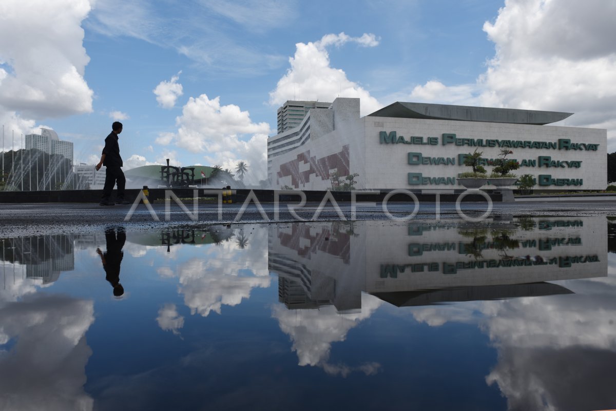 PEMBANGUNAN GEDUNG BARU DPR | ANTARA Foto PEMBANGUNAN GEDUNG BARU DPR | ANTARA Foto