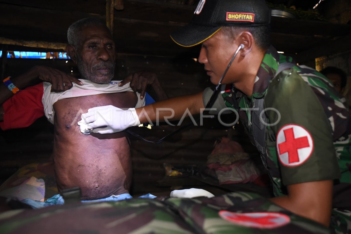 CEK KESEHATAN WARGA PERBATASAN | ANTARA Foto