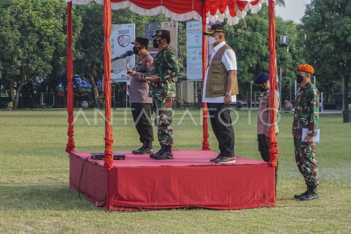 APEL BERSAMA TNI POLRI DAN SATGAS COVID-19 | ANTARA Foto APEL BERSAMA TNI POLRI DAN SATGAS COVID-19 | ANTARA Foto