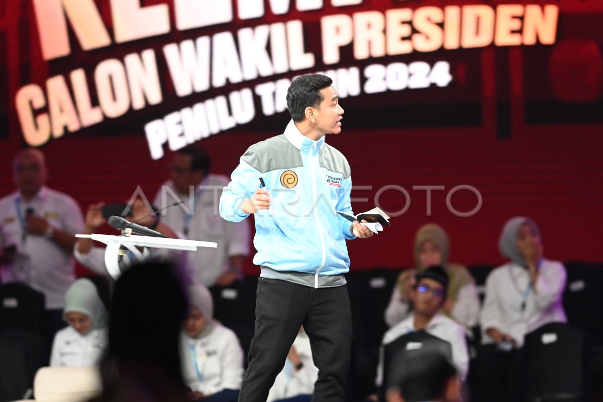 Debat keempat Pilpres 2024 | ANTARA Foto