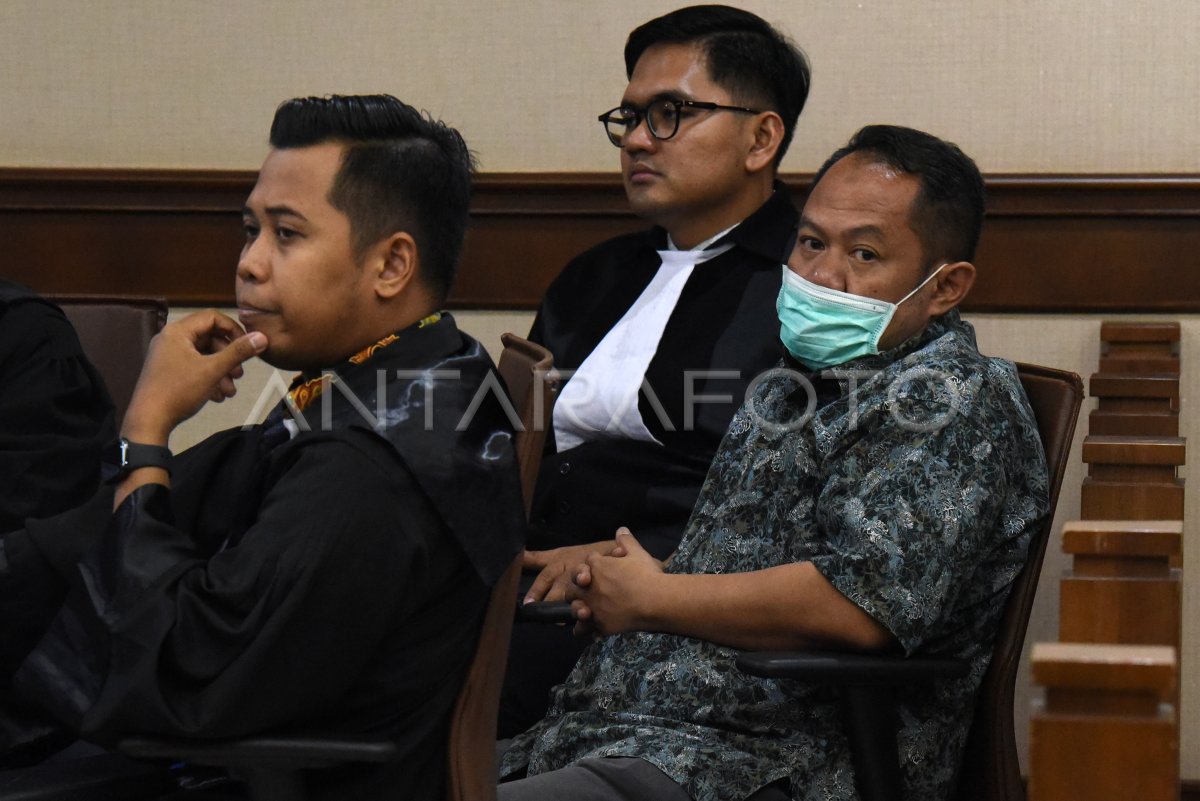 Sidang kasus korupsi pengadaan lahan di Munjul | ANTARA Foto