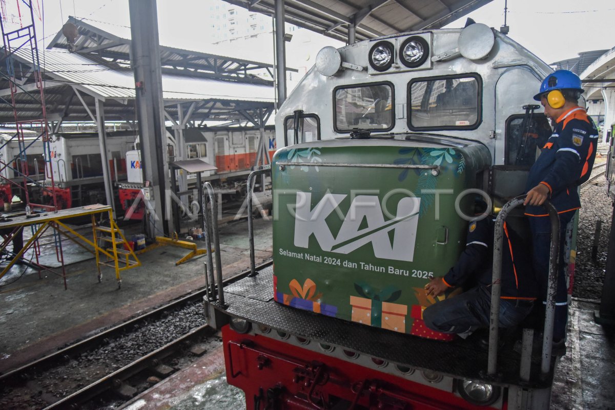 KAI Sumut siapkan 31 lokomotif saat libur Natal dan Tahun Baru | ANTARA Foto