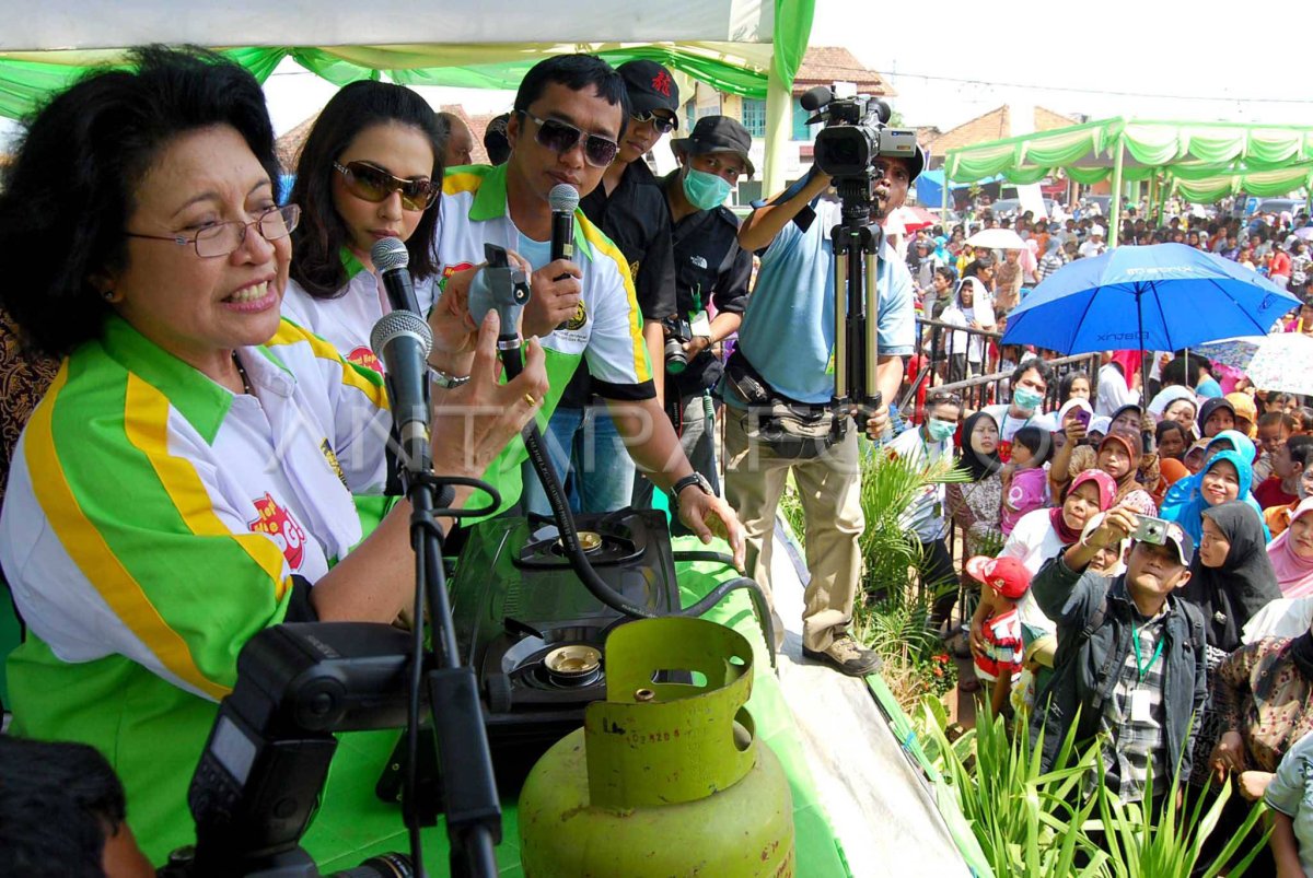 Socialization and LPG Education. | ANTARA Foto