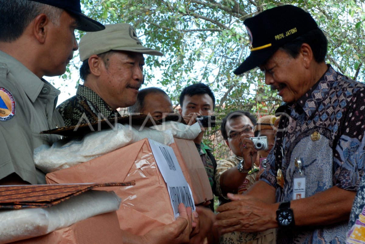 BANTUAN TANGGAP BENCANA | ANTARA Foto