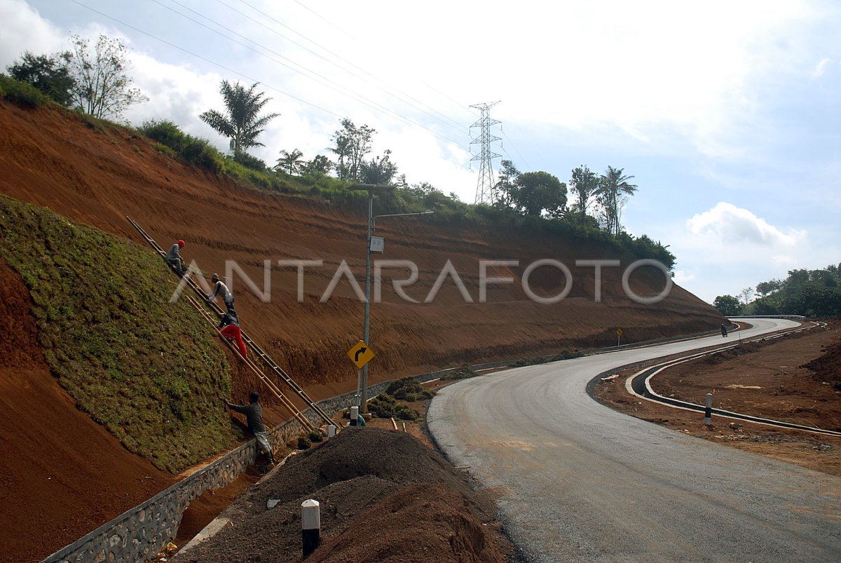 JALUR MUDIK LINGKAR GENTONG | ANTARA Foto