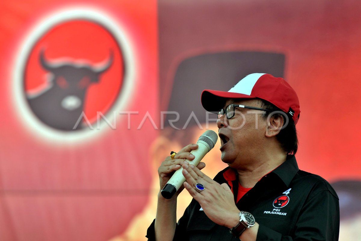 KAMPANYE PDI PERJUANGAN SEMARANG | ANTARA Foto KAMPANYE PDI PERJUANGAN SEMARANG | ANTARA Foto