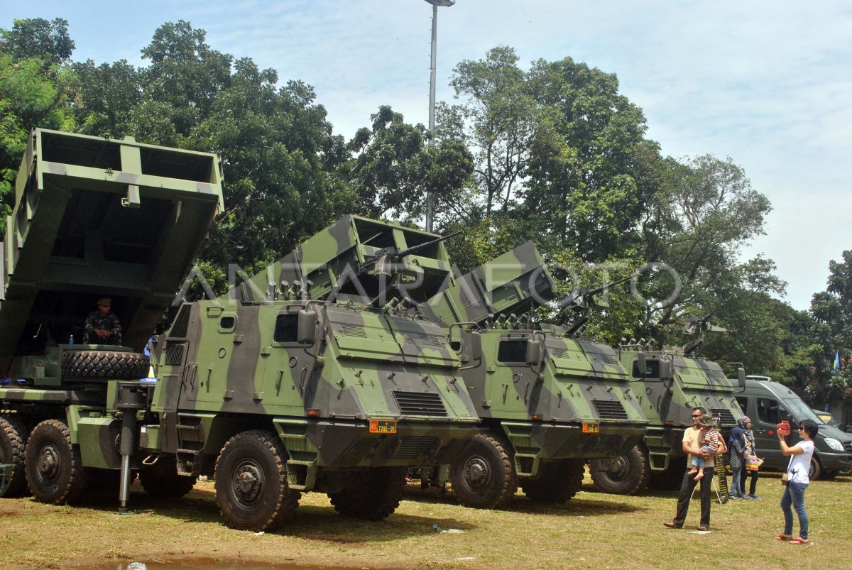 TNI ALUTSISTA EXHIBITION IN BOGOR | ANTARA Foto
