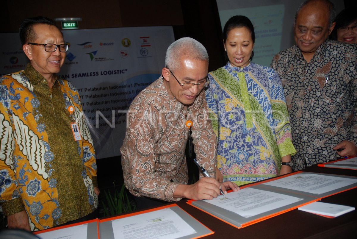 KERJASAMA POS DENGAN 13 BUMN | ANTARA Foto