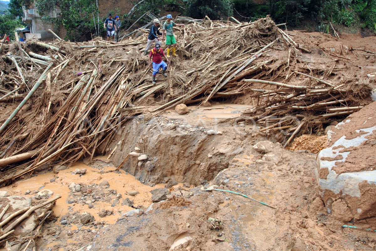 MASA TANGGAP DARURAT BENCANA | ANTARA Foto