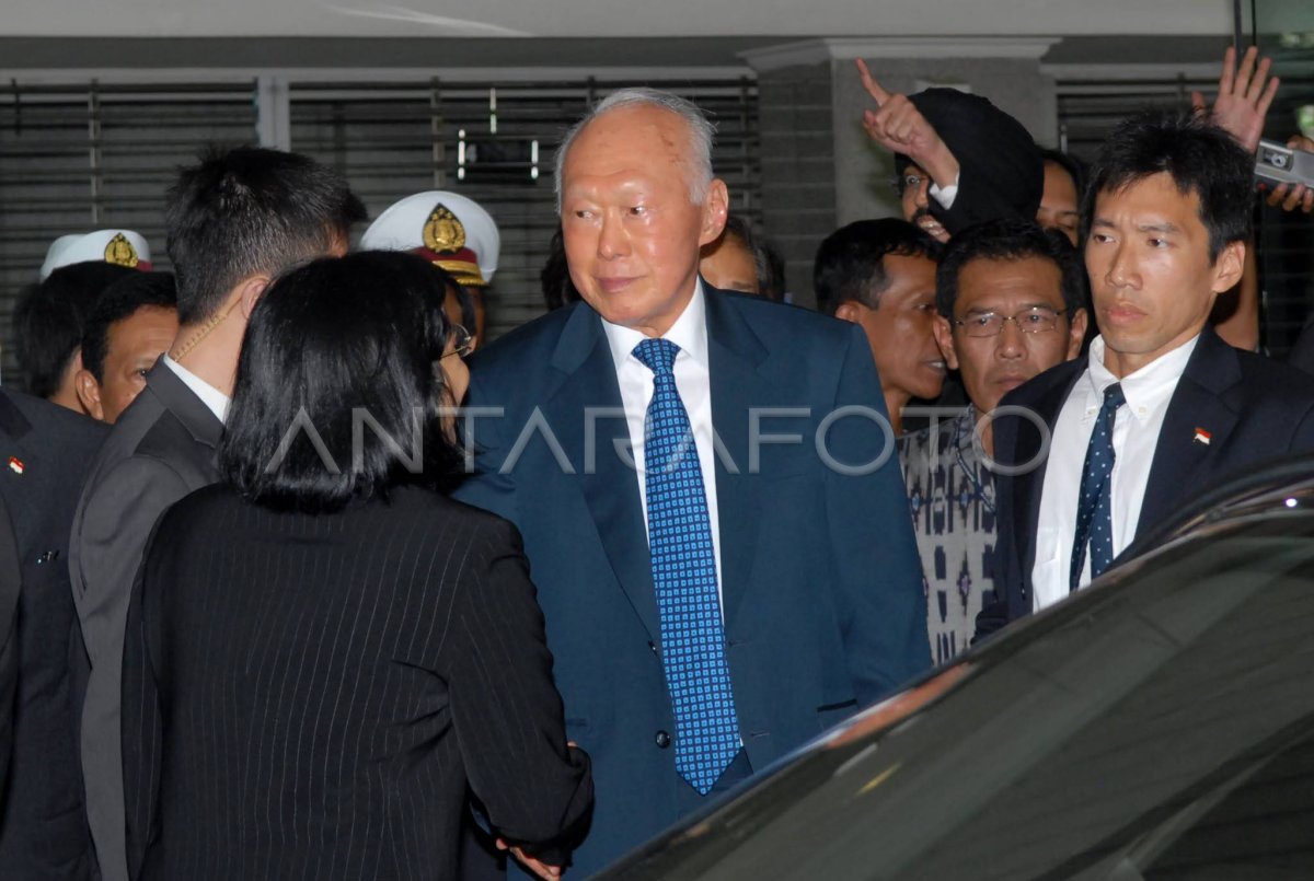 Lee Kuan Yew Besuk Soeharto | ANTARA Foto