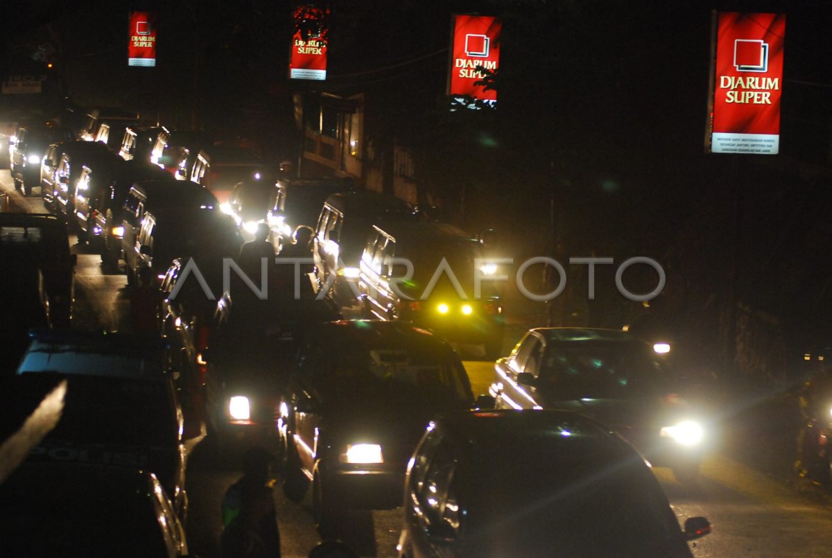 ARUS BALIK | ANTARA Foto