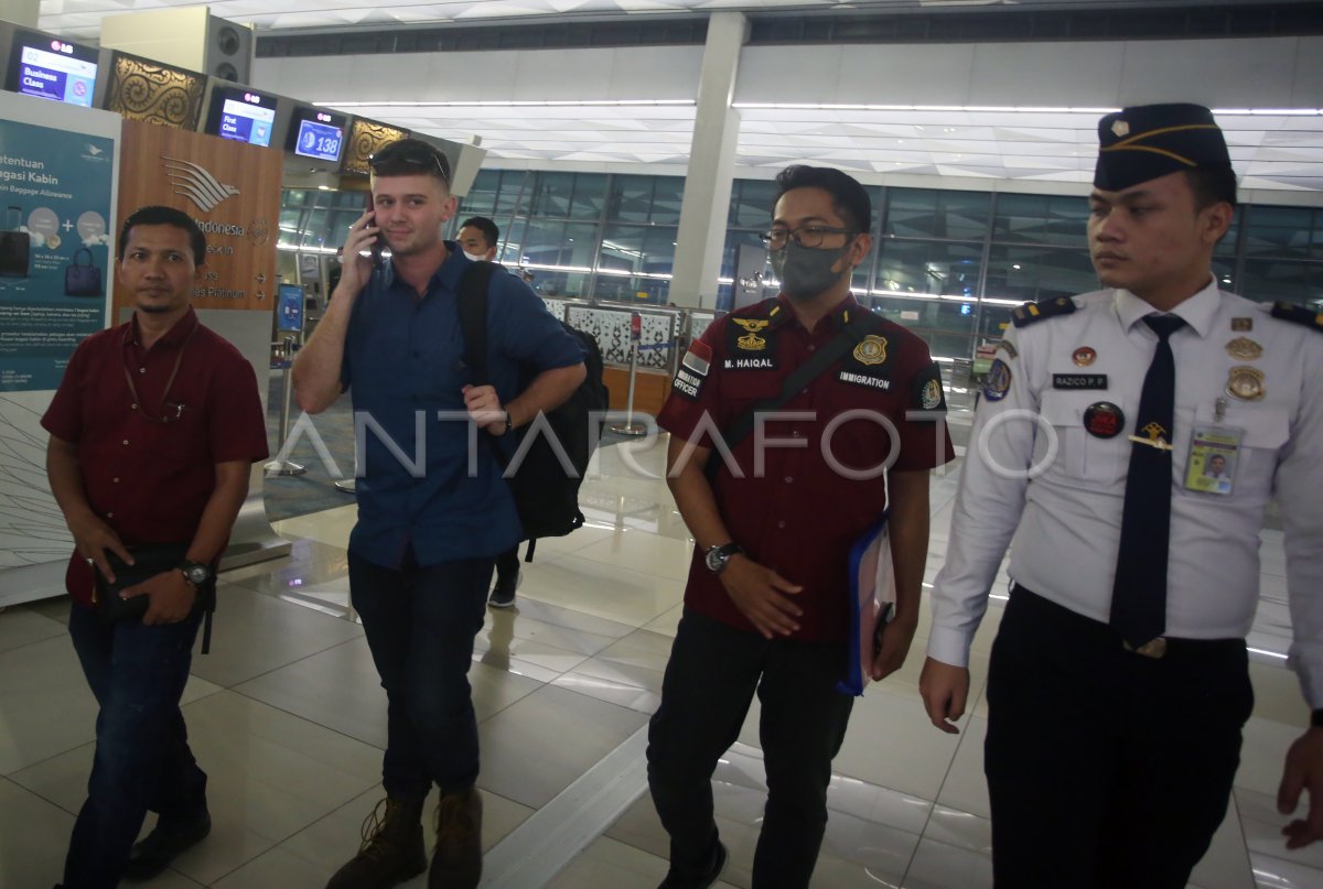 Imigrasi Indonesia deportasi WNA Australia | ANTARA Foto