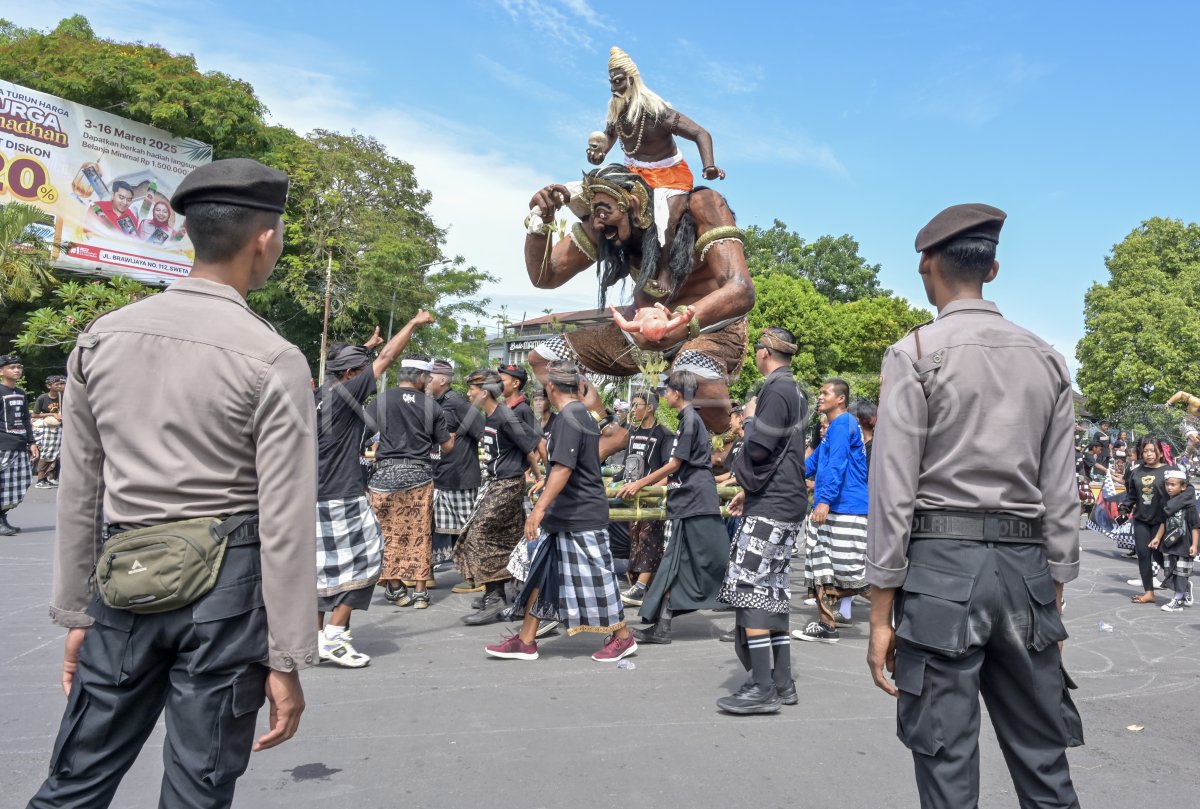 Pawai ogoh-ogoh jelang Nyepi di Mataram | ANTARA Foto
