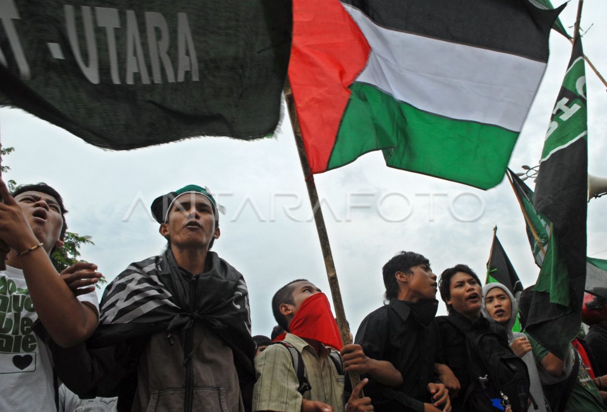 UNJUK RASA HMI | ANTARA Foto UNJUK RASA HMI | ANTARA Foto