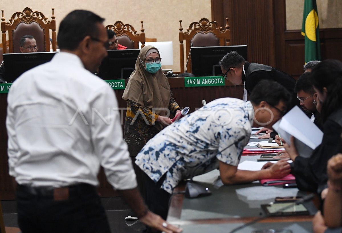 Sidang perdana kasus korupsi proteksi TKI | ANTARA Foto