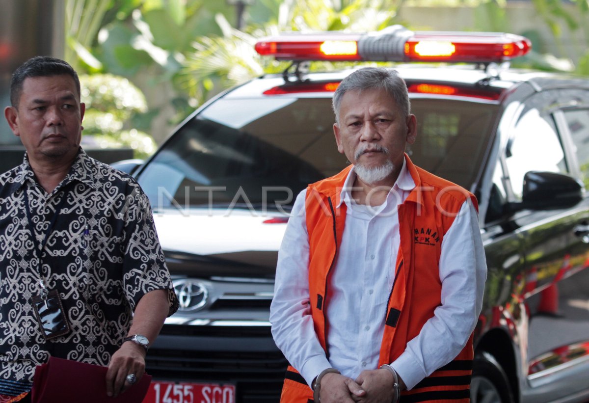 PEMERIKSAAN CIPTO WALUYO KPK | ANTARA Foto