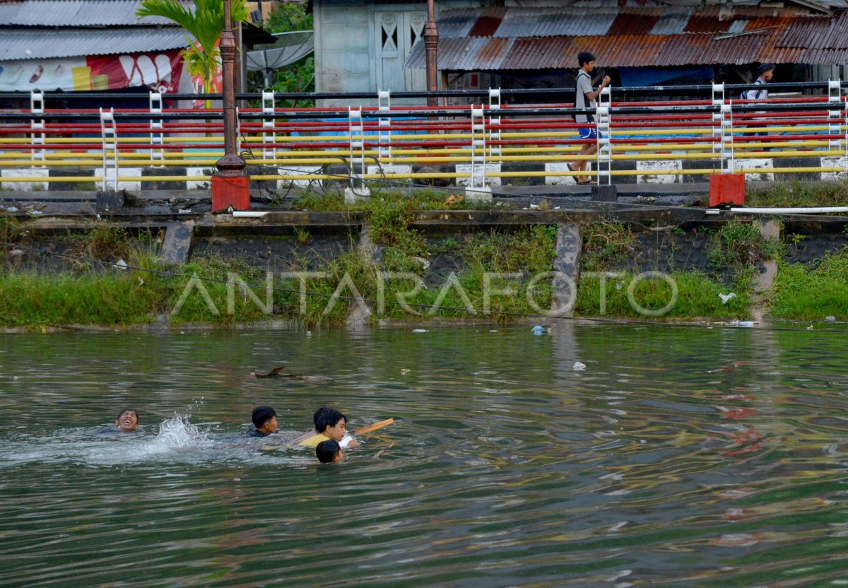 CIUDAD PLANA CIUDAD OBJETIVO CIUDAD MERECE EL NIÑO PRINCIPAL | ANTARA Foto