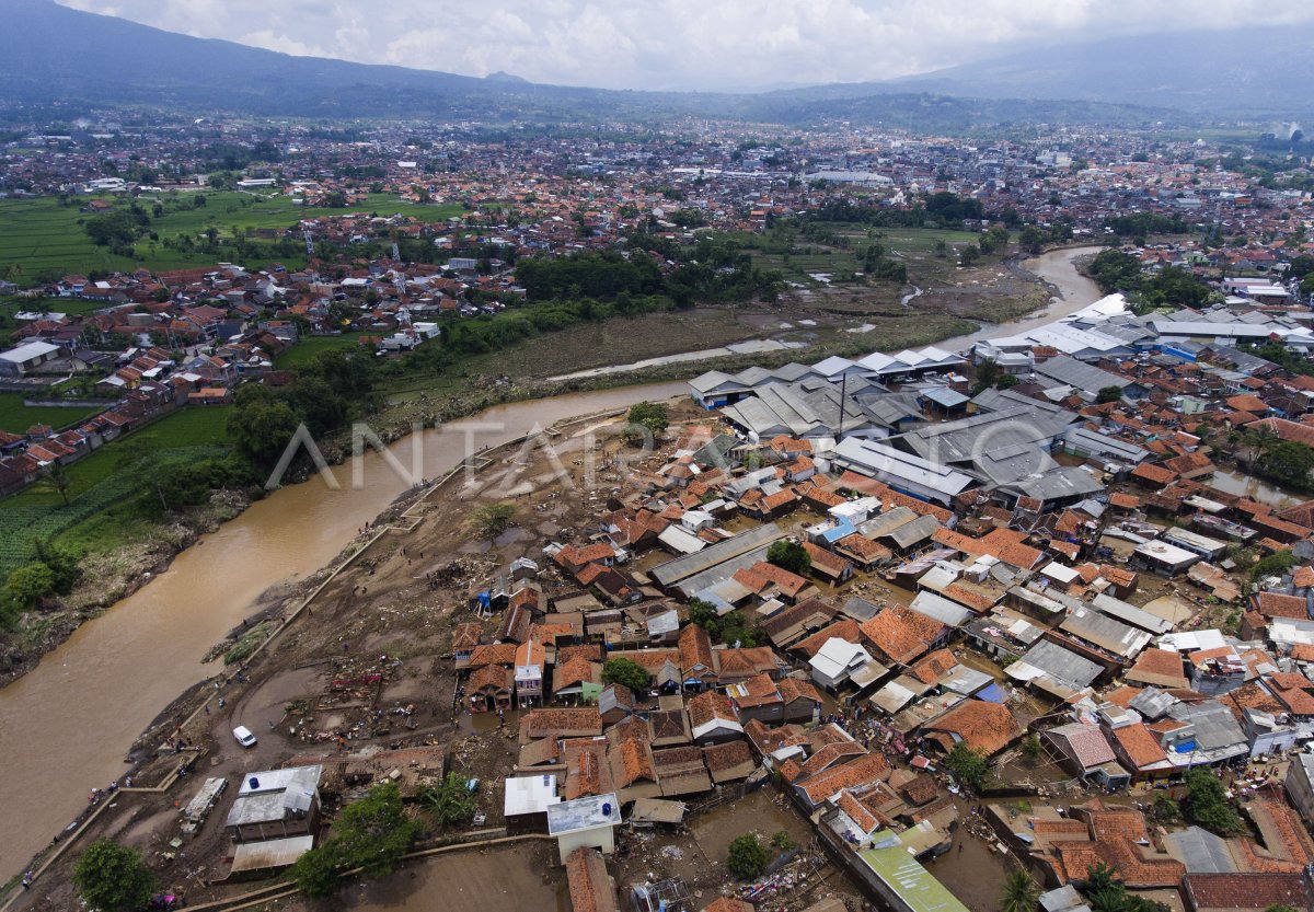 BANJIR BANDANG GARUT | ANTARA Foto