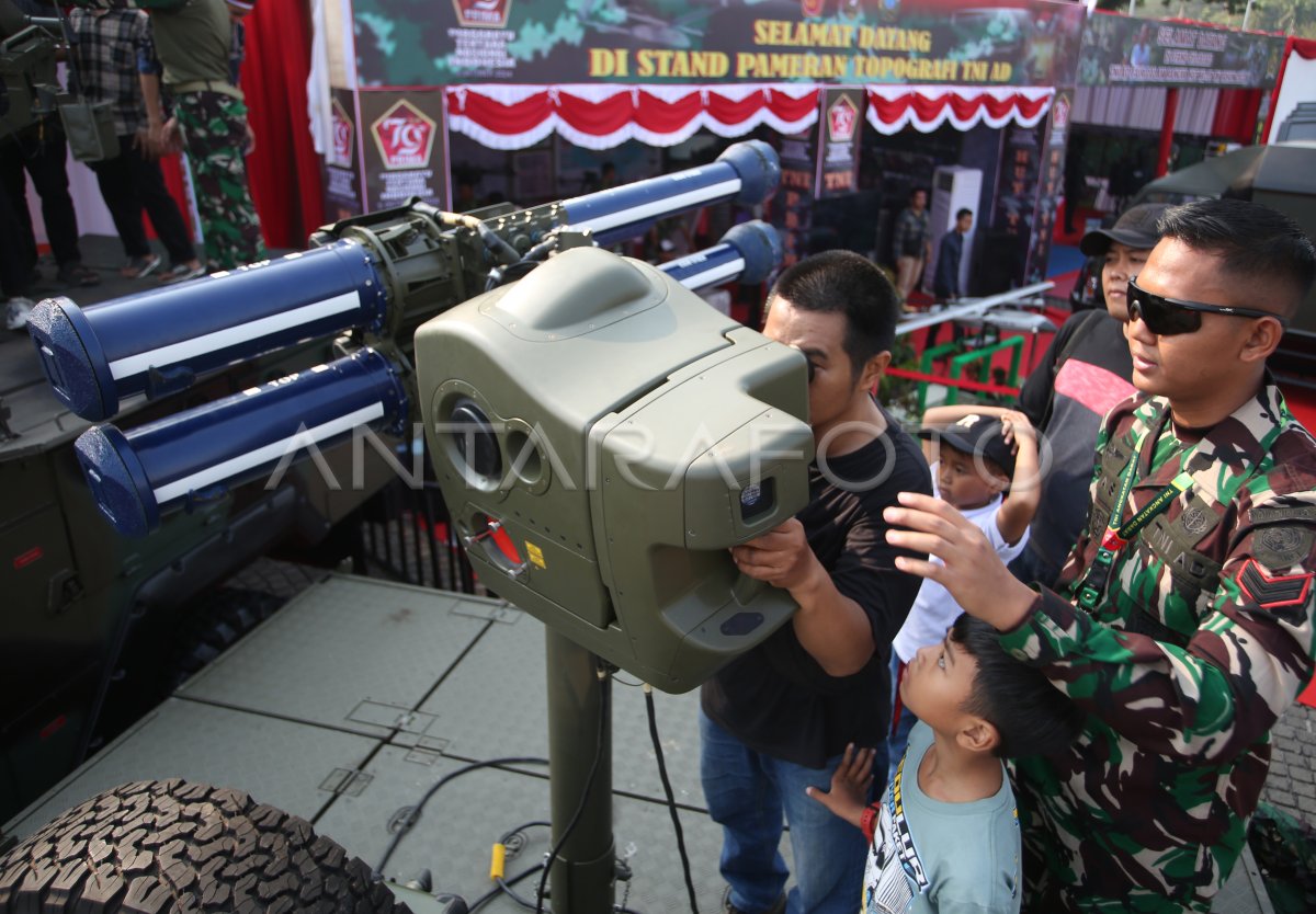 Pameran alutsista peringatan HUT ke-79 TNI | ANTARA Foto