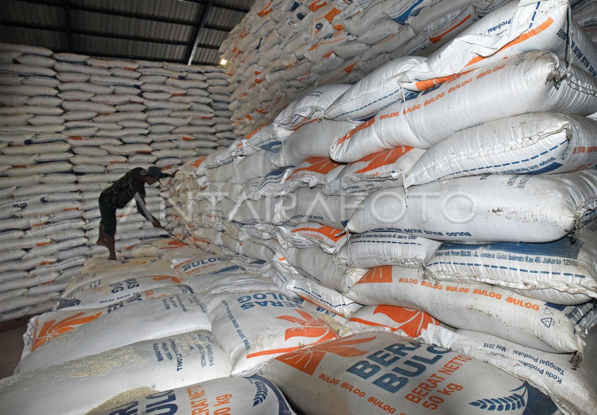 STOK BERAS BULOG AMAN HINGGA AKHIR TAHUN 2021 | ANTARA Foto