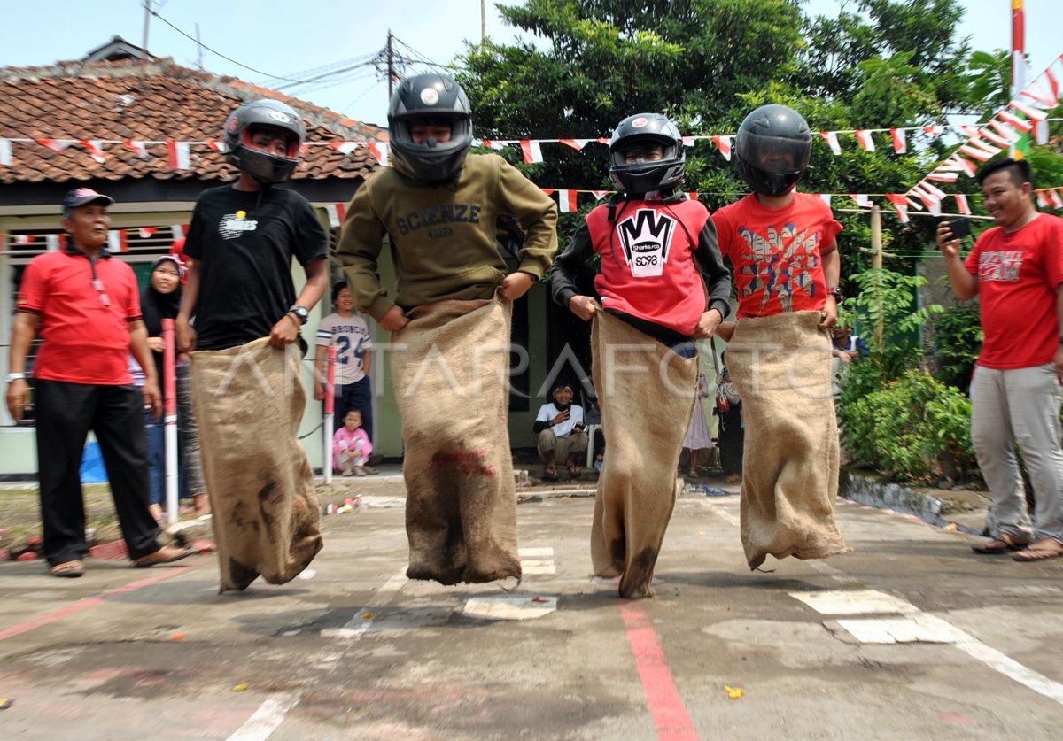 LOMBA BALAP KARUNG HELM | ANTARA Foto