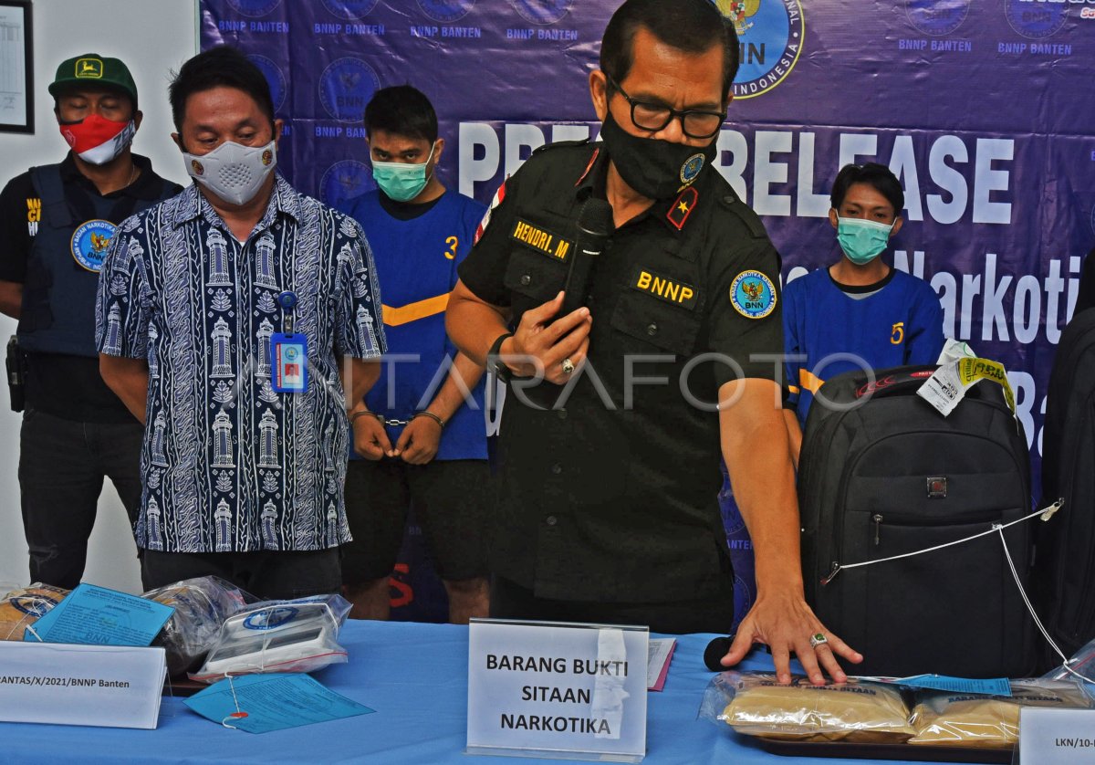 UNGKAP PENYELUNDUPAN SABU DAN GANJA | ANTARA Foto