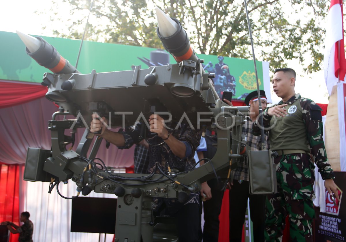 Pameran alutsista peringatan HUT ke-79 TNI | ANTARA Foto