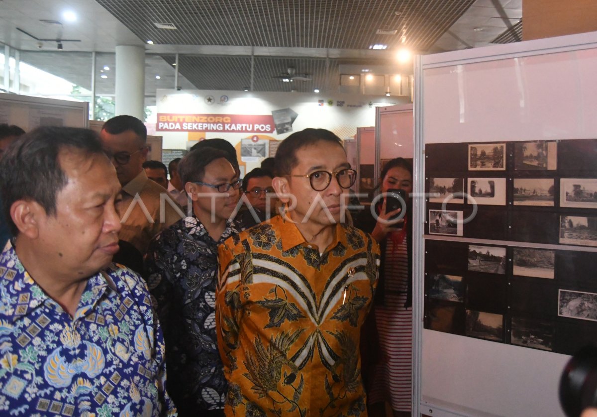 Peluncuran buku dan Pameran Buitenzorg Pada Sekeping Kartu Pos | ANTARA Foto