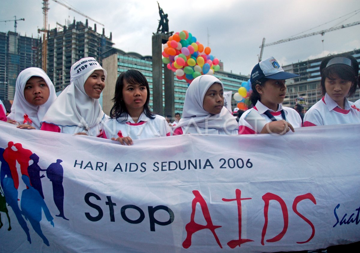 KAMPANYE STOP AIDS | ANTARA Foto
