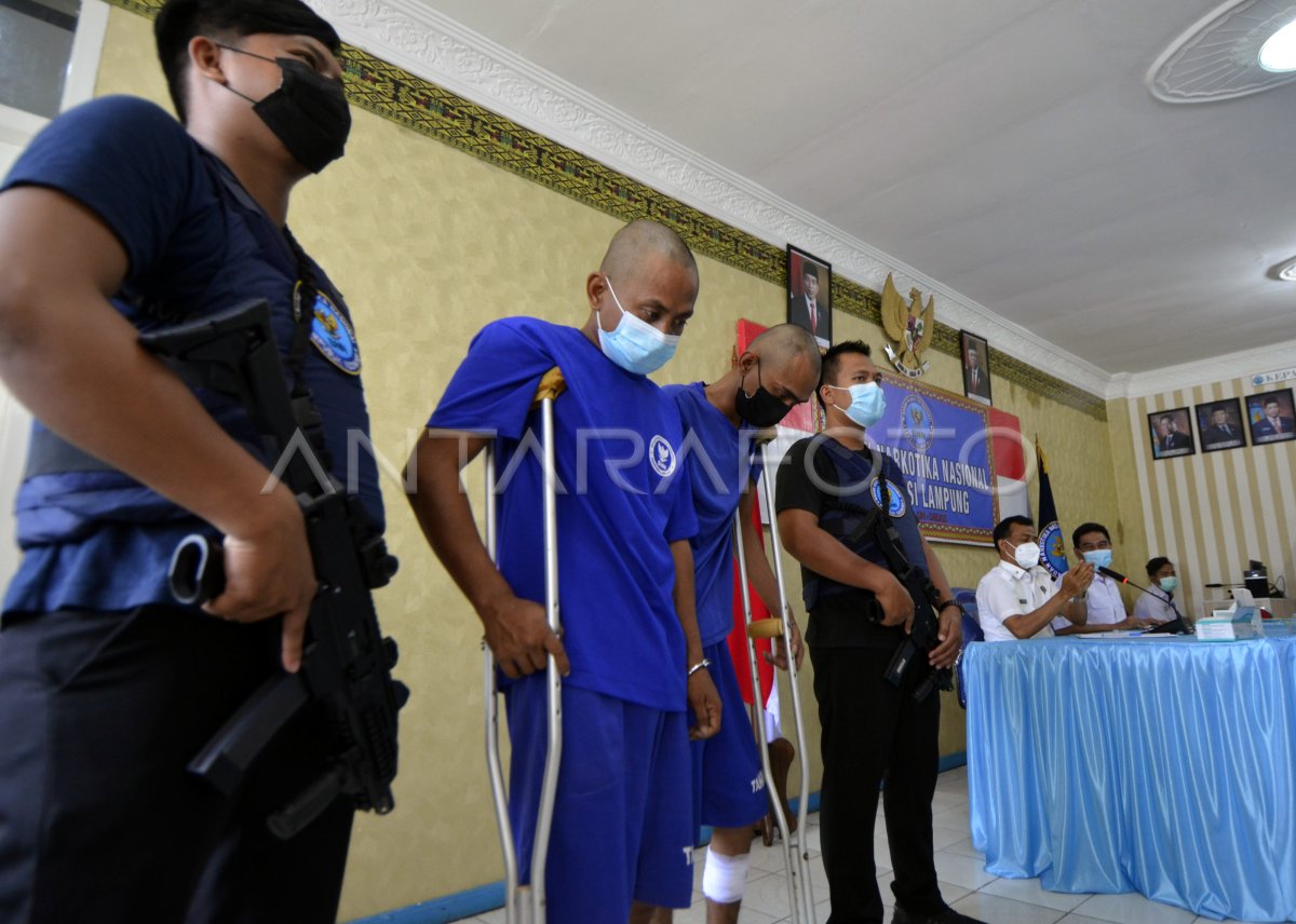 PENANGKAPAN KURIR NARKOBA JARINGAN LAPAS | ANTARA Foto