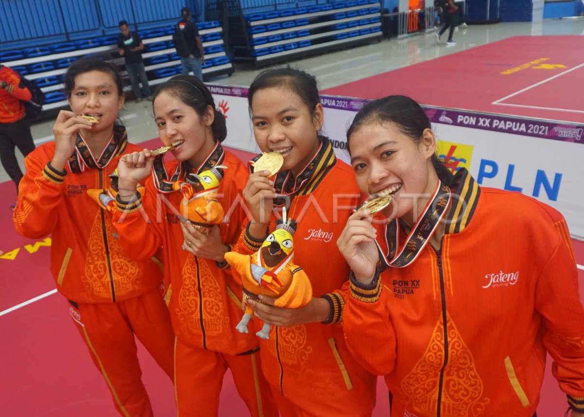 SEPAK TAKRAW PUTRI JATENG RAIH EMAS | ANTARA Foto