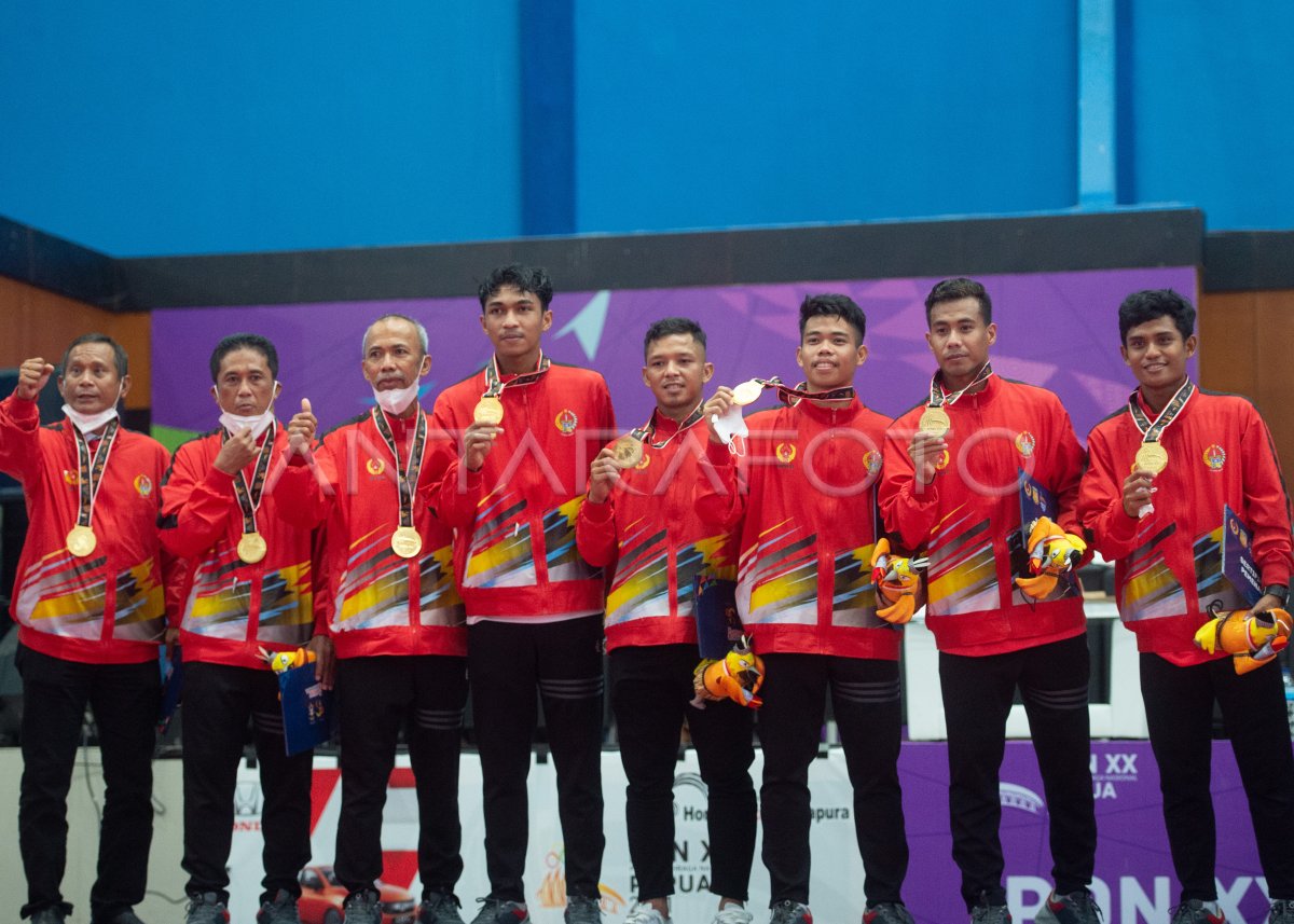 TIM SEPAK TAKRAW QUADRANT PUTRA SULSEL RAIH EMAS | ANTARA Foto